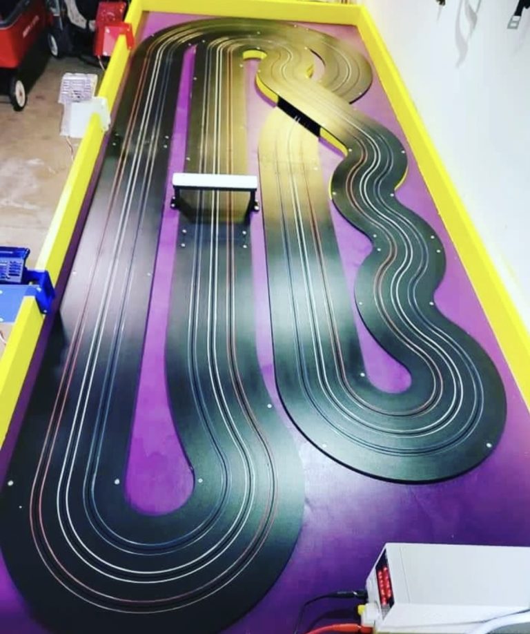3' x 8' "SEGRETTO RACEWAY" 3 LANE TRACK KIT WITH RAIL INSTALLED FOR ...